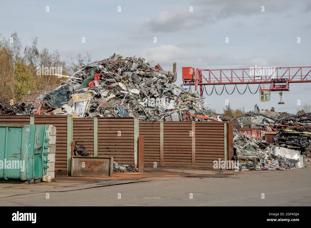 Schrott hi-res stock photography and images - Alamy
