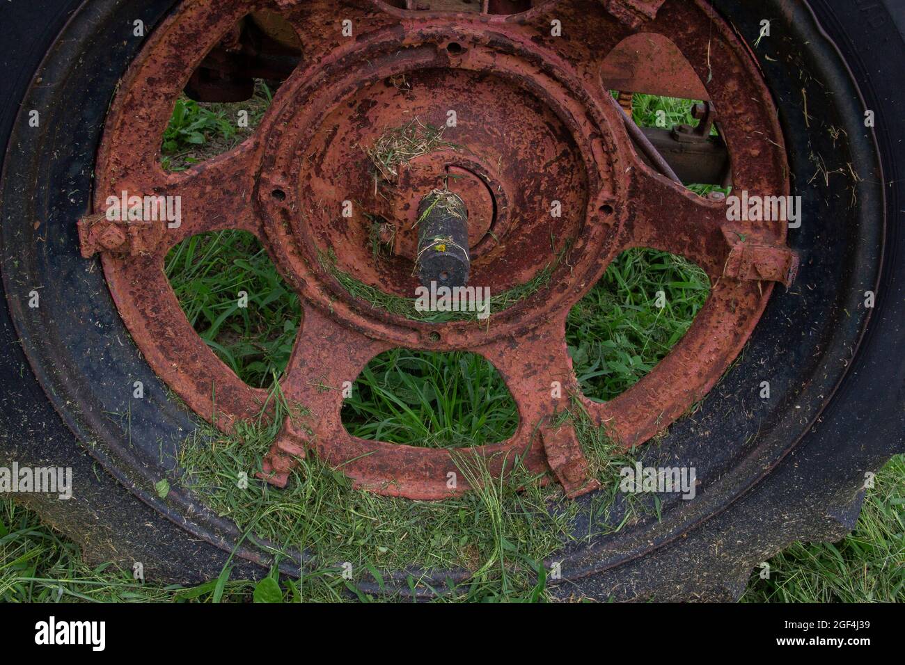 Steel wheel tractor hi-res stock photography and images - Alamy