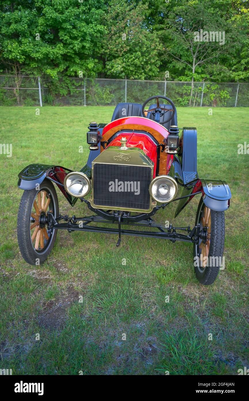 Hand Crank Car High Resolution Stock Photography and Images - Alamy