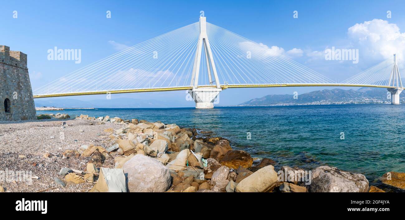 Cable stayed bridges hi-res stock photography and images - Alamy