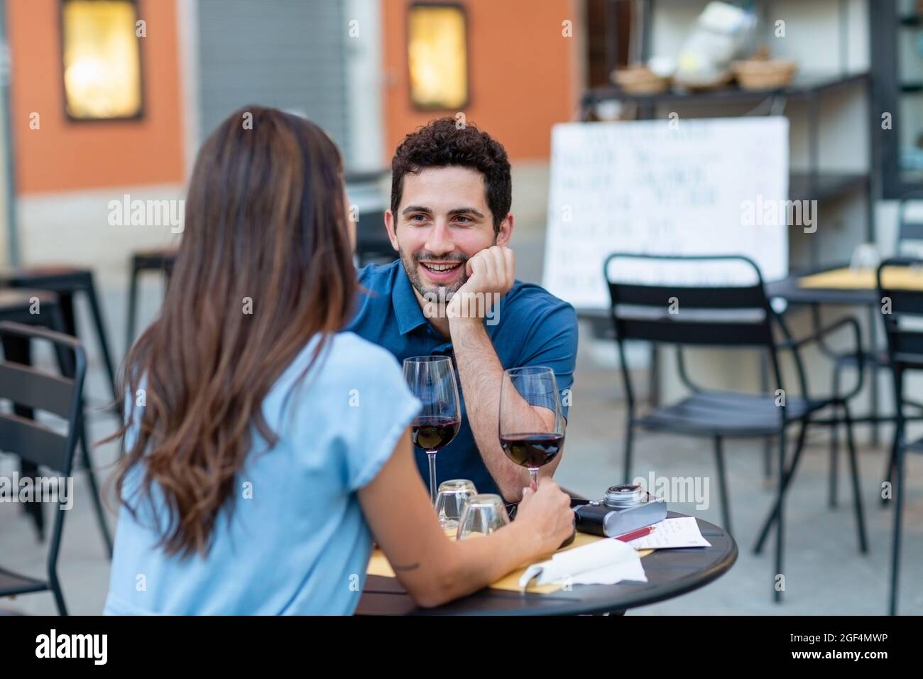 Talking with girlfriend hi-res stock photography and images - Alamy