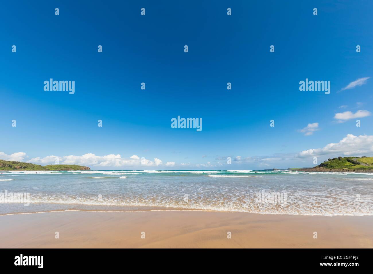 Clear blue sky over Killalea Beach in Killalea State Park Stock Photo ...