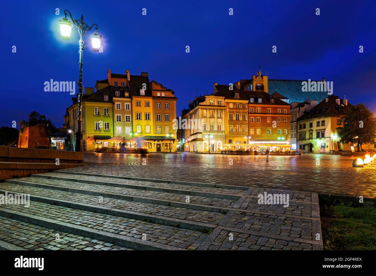 Empty town at night hi-res stock photography and images - Alamy