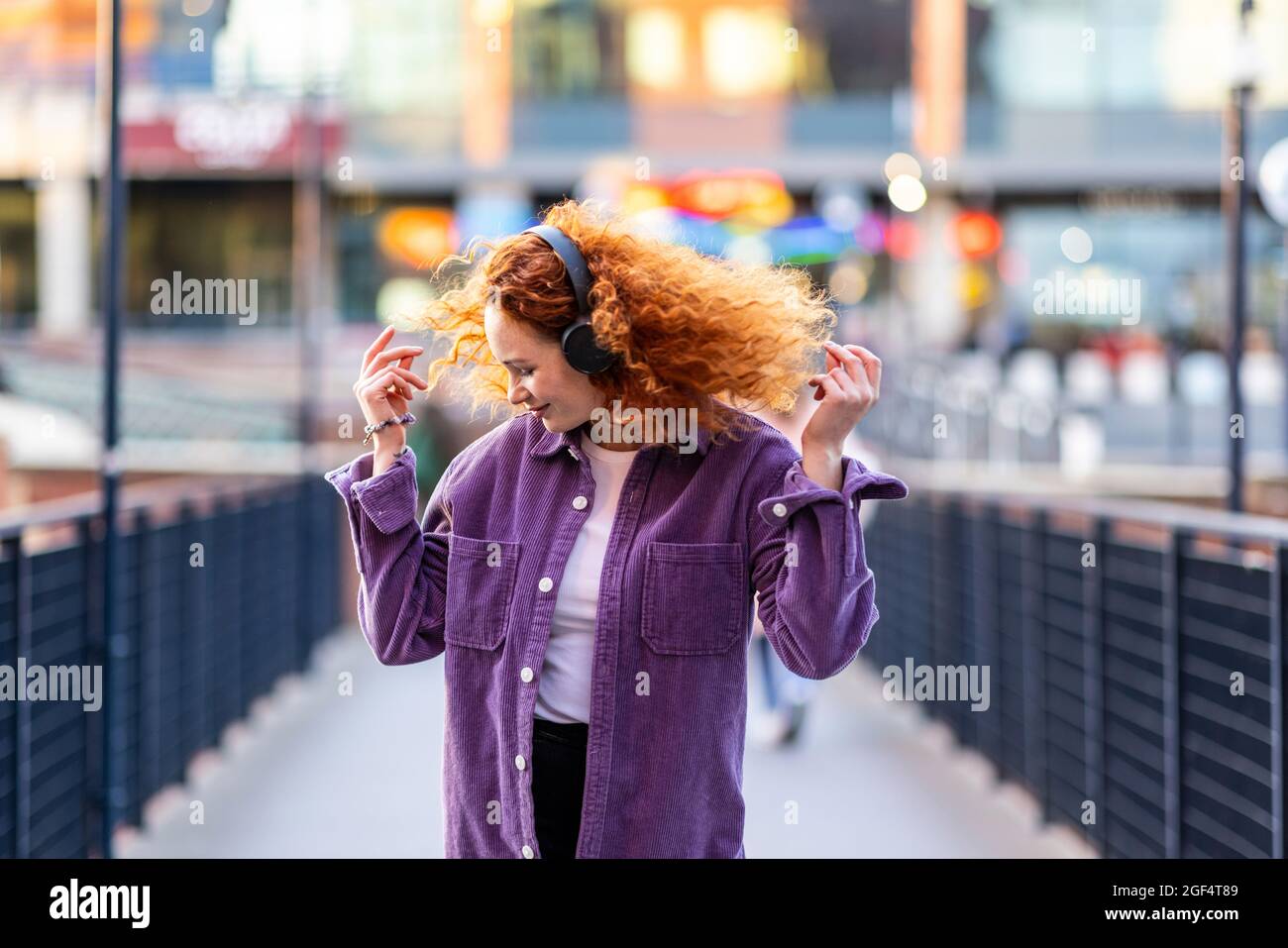 Dancing bridge hi-res stock photography and images - Alamy