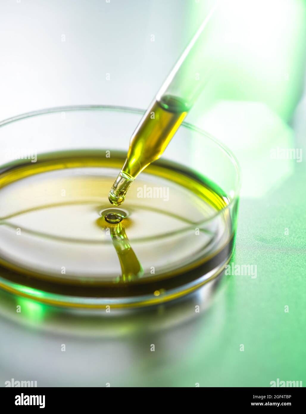 Dish of oil hi-res stock photography and images - Alamy