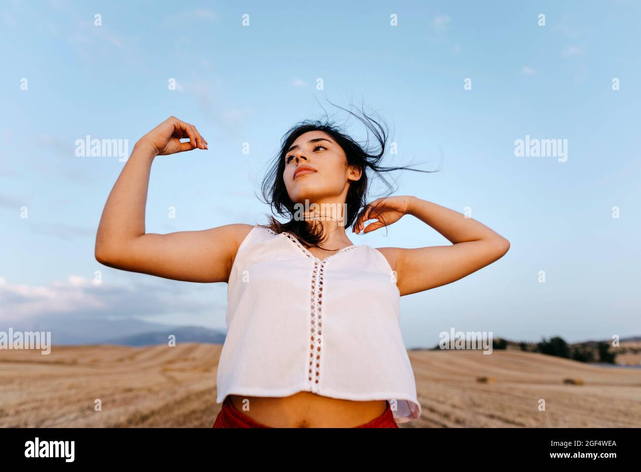Arms raised dancing hi-res stock photography and images - Alamy