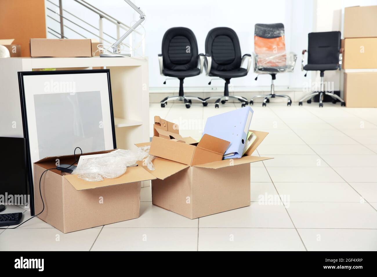 Office chairs new unpacking hi-res stock photography and images - Alamy