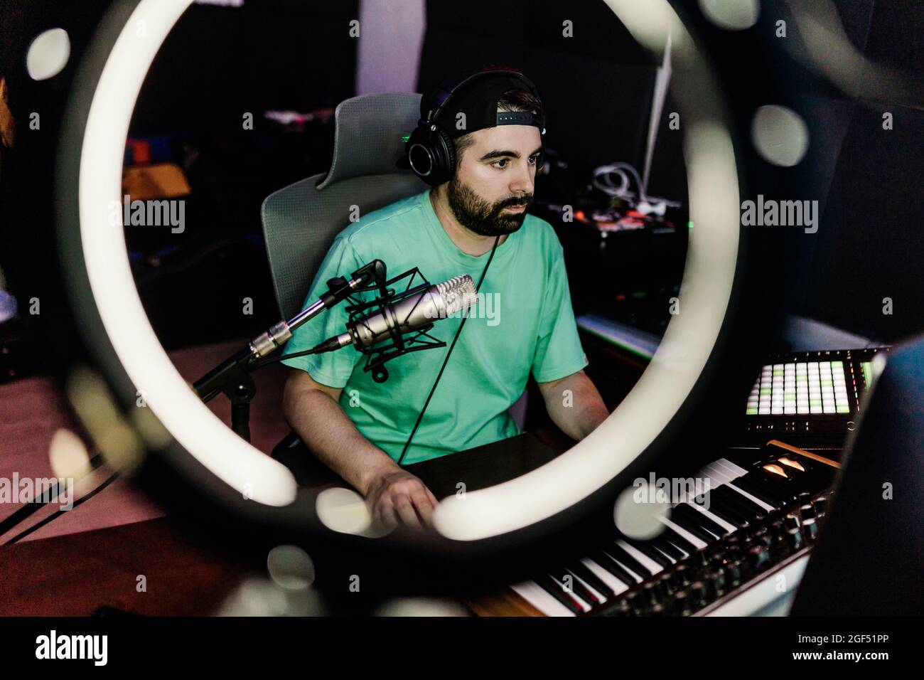 Professional dj hi-res stock photography and images - Alamy