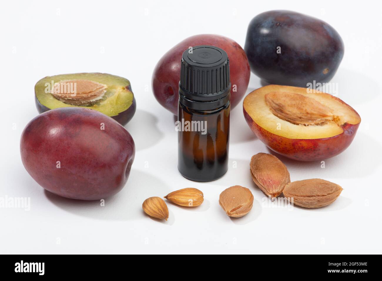 Plum extract hi-res stock photography and images - Alamy