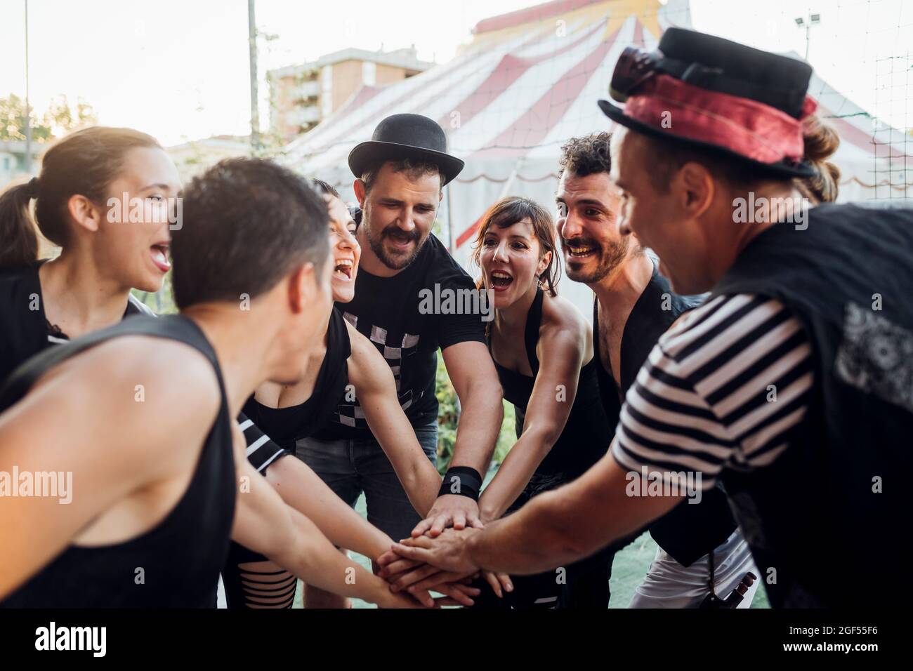 Circus hands hi-res stock photography and images - Alamy