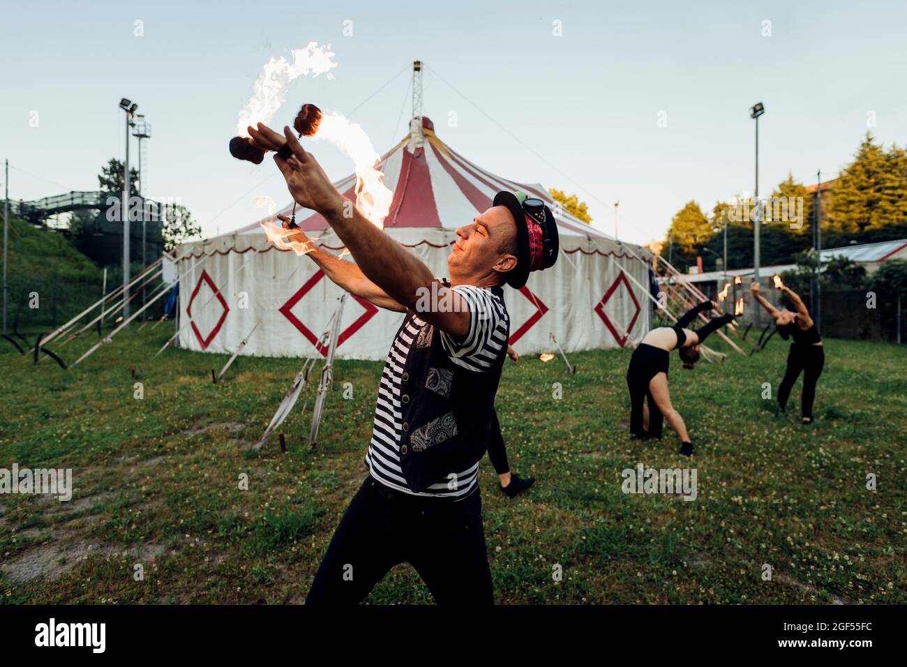 Smiling fire hi-res stock photography and images - Alamy