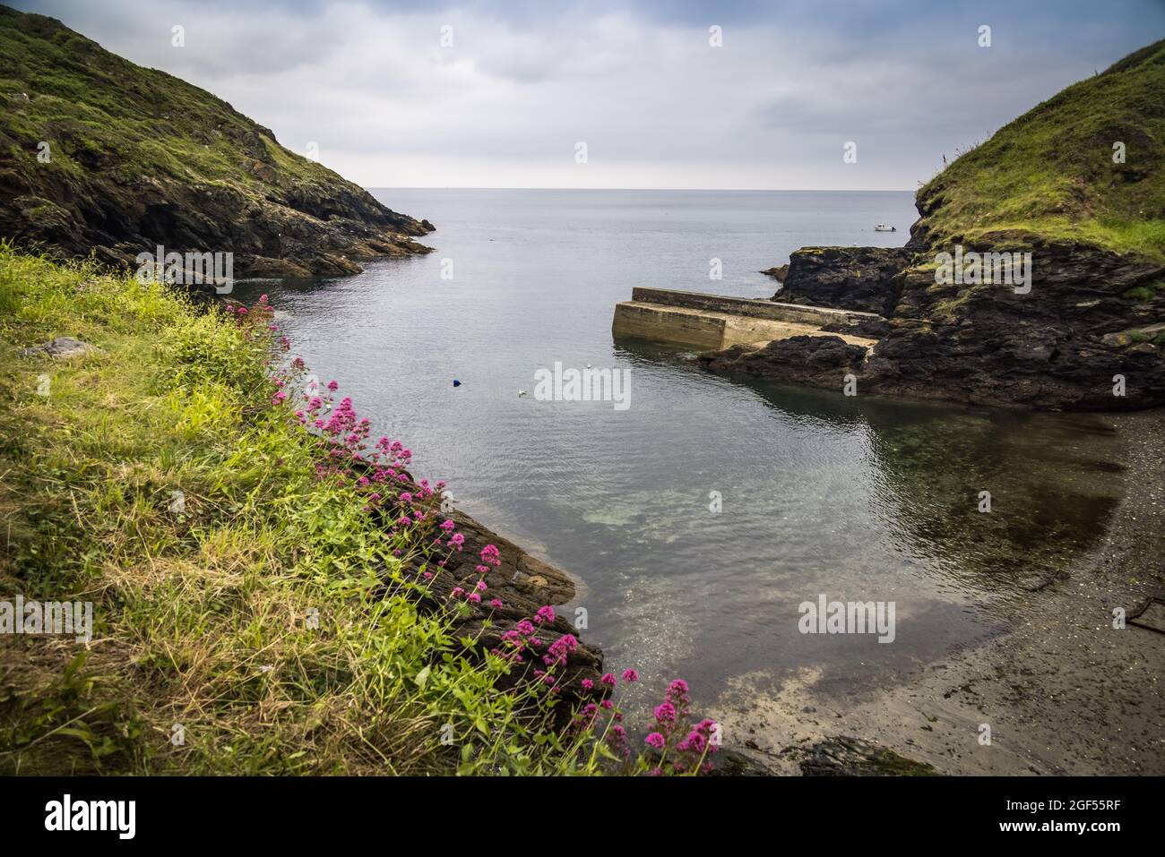Portloe harbour, Cornwall, England Stock Photo - Alamy