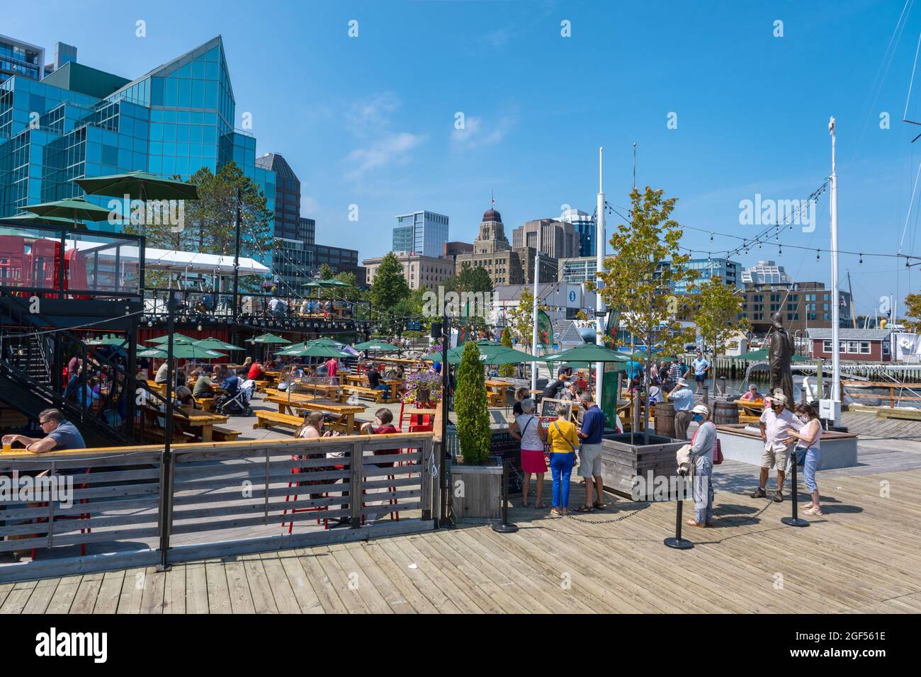 Halifax skyline hi-res stock photography and images - Alamy