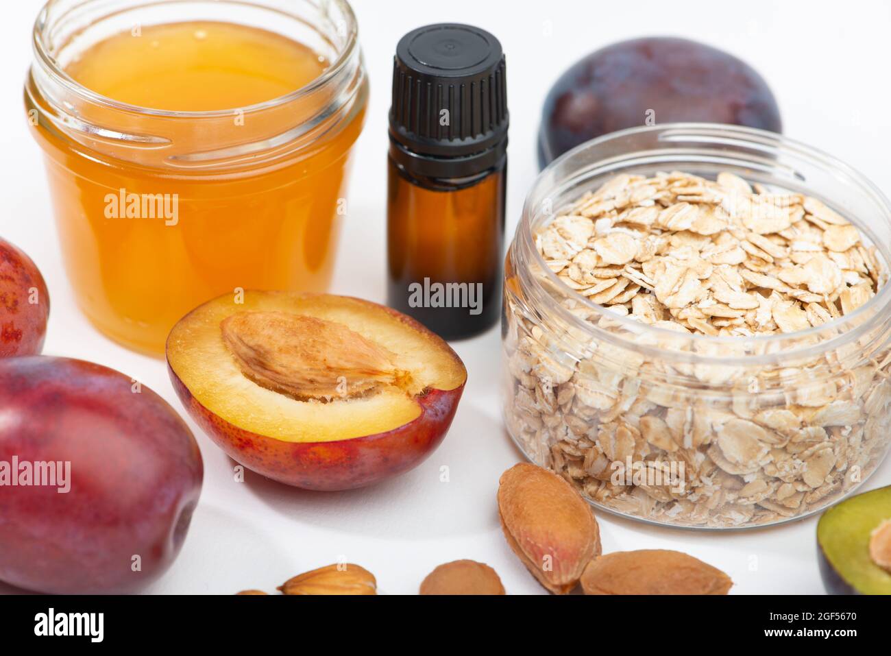 Plum facial mask recipe. Natural home-made cosmetic Stock Photo - Alamy