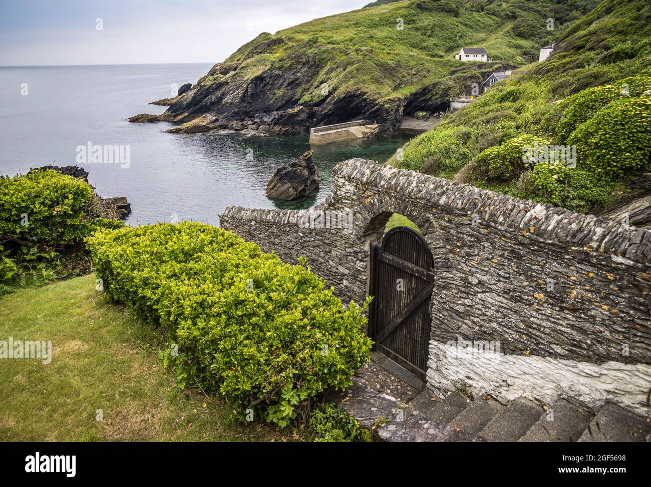 Steps leading to Portloe harbour, Cornwall, England Stock Photo - Alamy