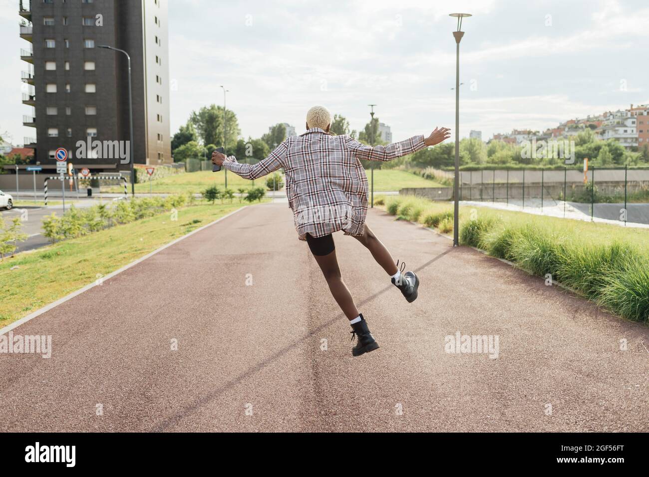 Woman arms outstretched forward hi-res stock photography and images - Alamy