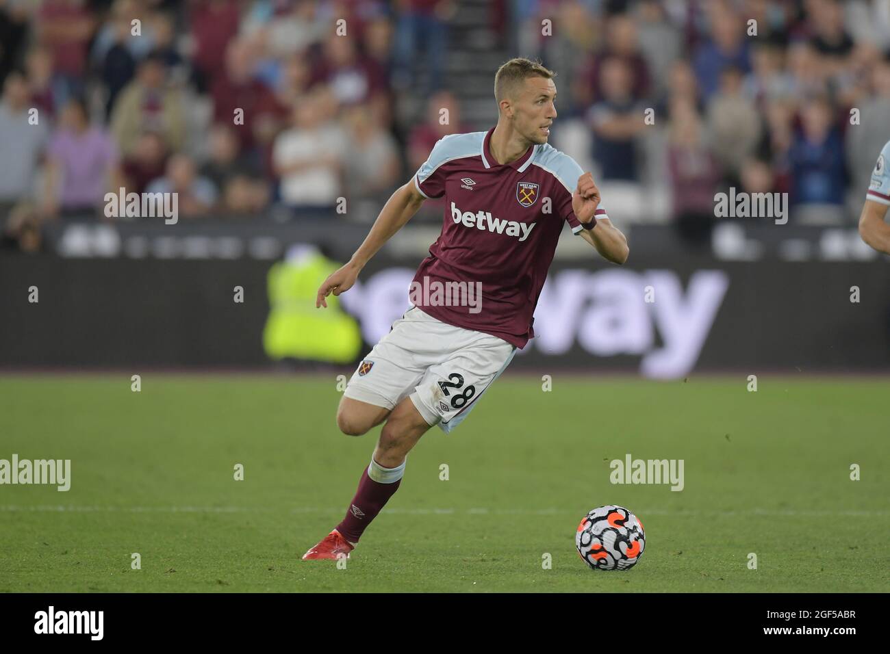Tomas soucek west ham hi-res stock photography and images - Alamy