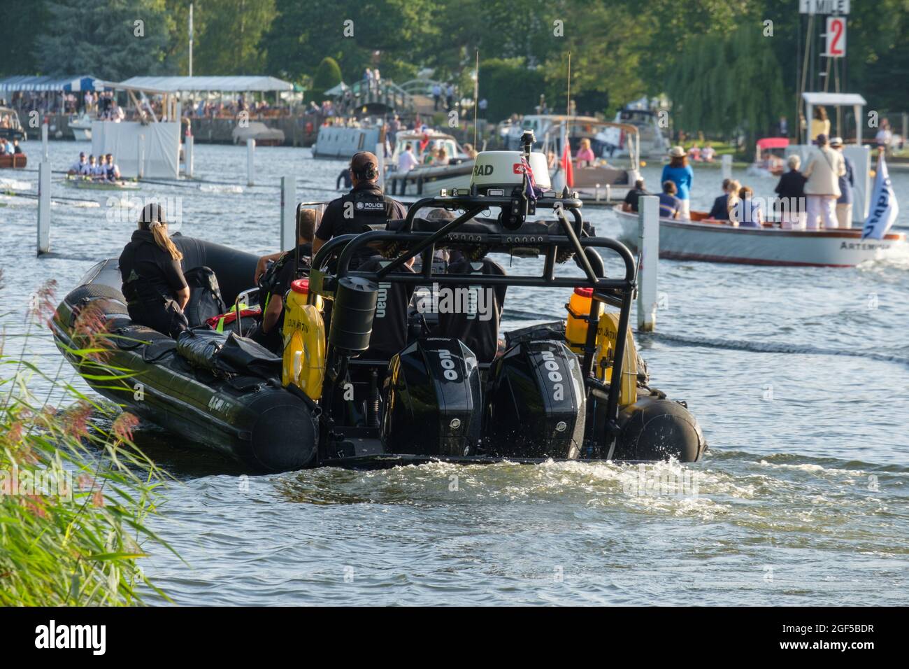 Hampshire police hi-res stock photography and images - Alamy