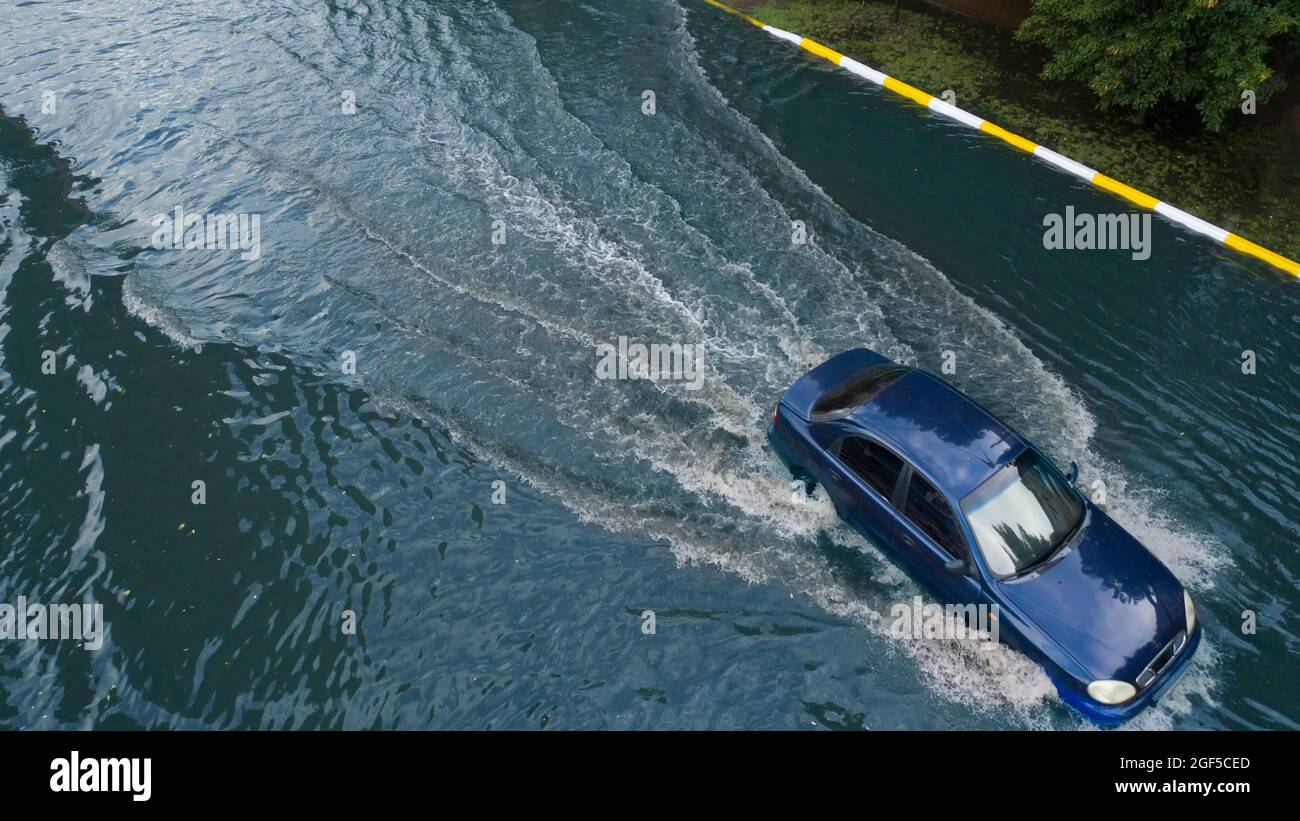 Overflow danger dangerous drop hi-res stock photography and images - Alamy