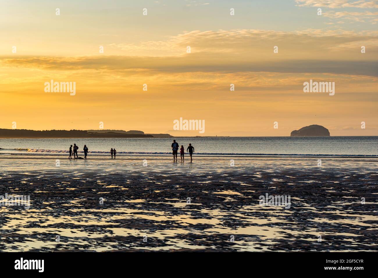 Belhaven bay beach hi-res stock photography and images - Alamy
