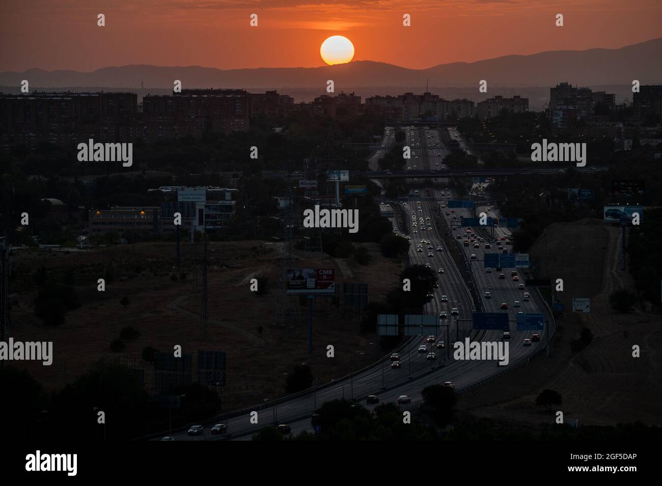 Highway transports hi-res stock photography and images - Alamy