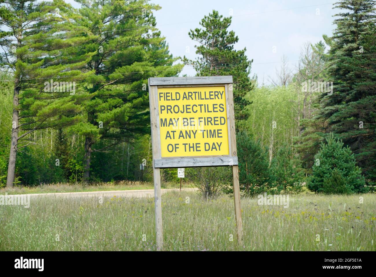 Artillery training camp hi-res stock photography and images - Alamy