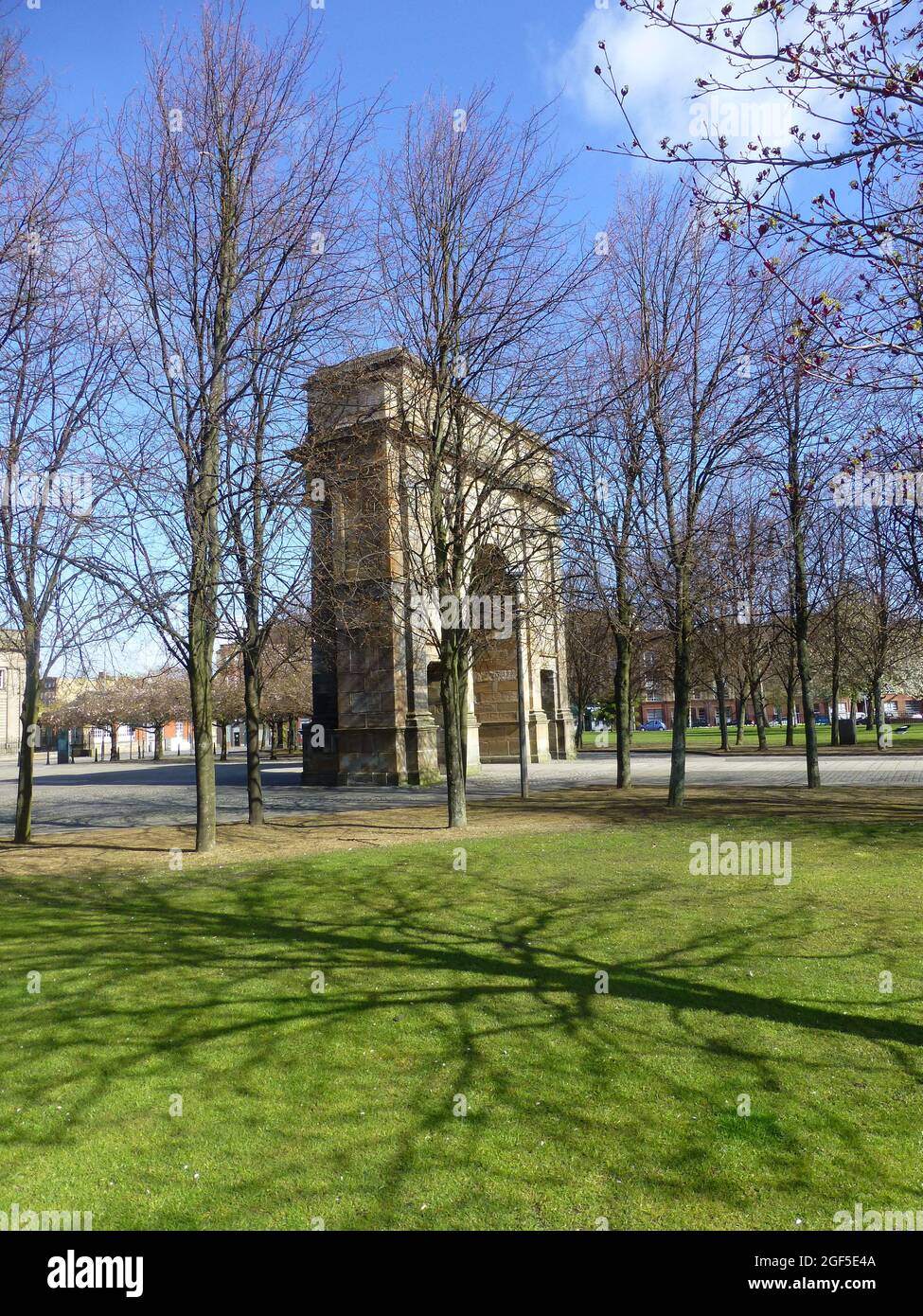 Glasgow Scotland arch park trees green space open winter tree arched ...