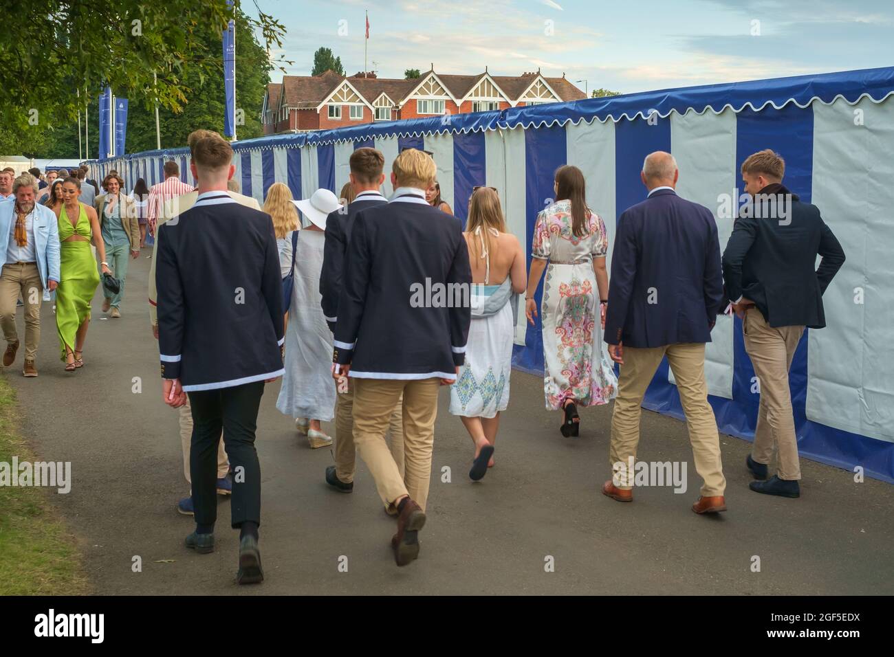 At henley royal regatta hi-res stock photography and images - Alamy