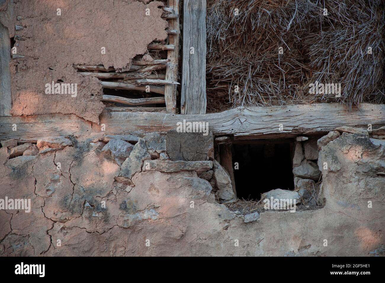 Mud and wood building hi-res stock photography and images - Alamy