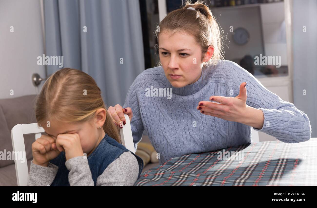 Mother ashamed daughter hi-res stock photography and images - Alamy
