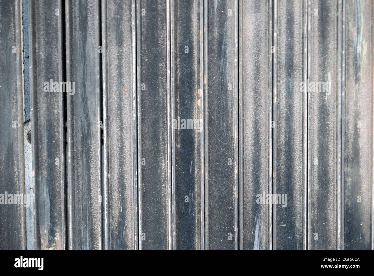 Old wood siding with peeling paint hi-res stock photography and images ...