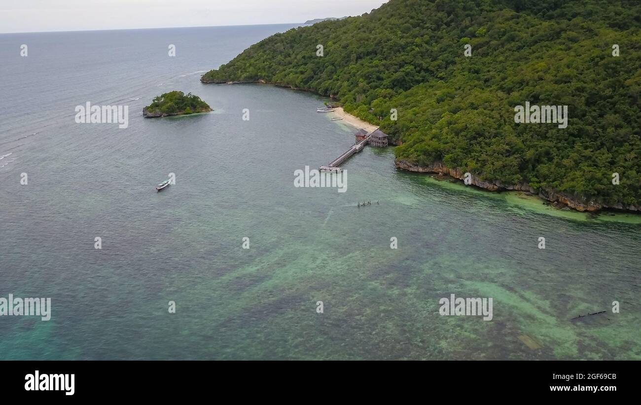 Komodo island jetty hi-res stock photography and images - Alamy