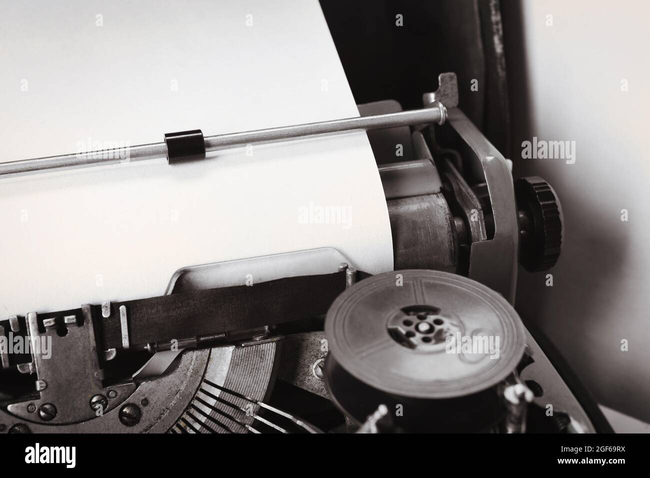 Old typewriter with paper, close up Stock Photo - Alamy