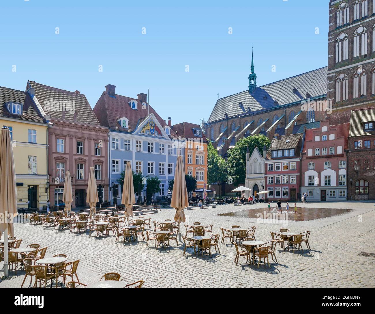 Hanseatic city house hi-res stock photography and images - Alamy
