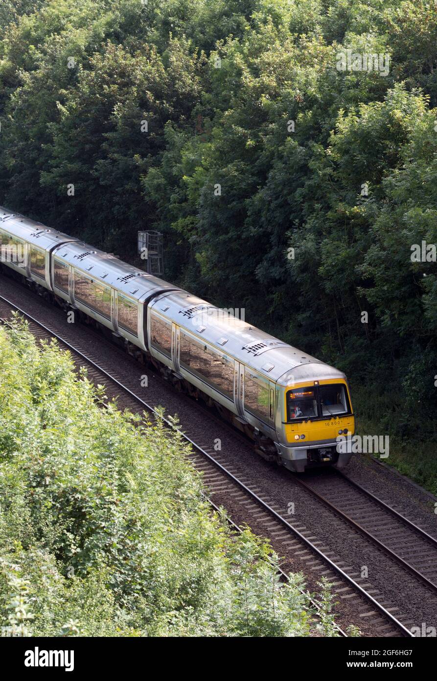 A Chiltern Railways Class 168 diesel train at Harbury Cutting ...