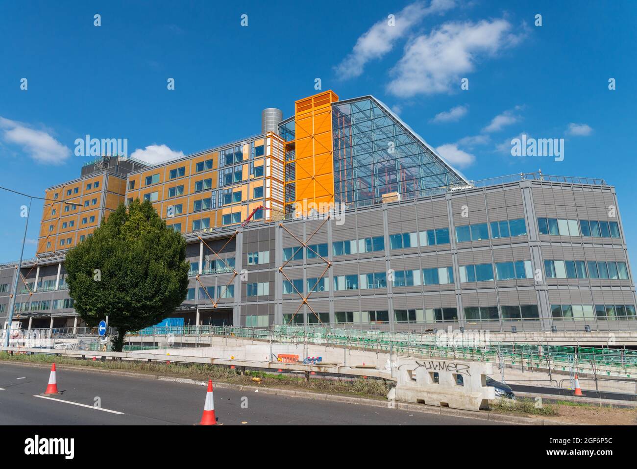 The new Midland Metropolitan University Hospital in Cape Hill ...