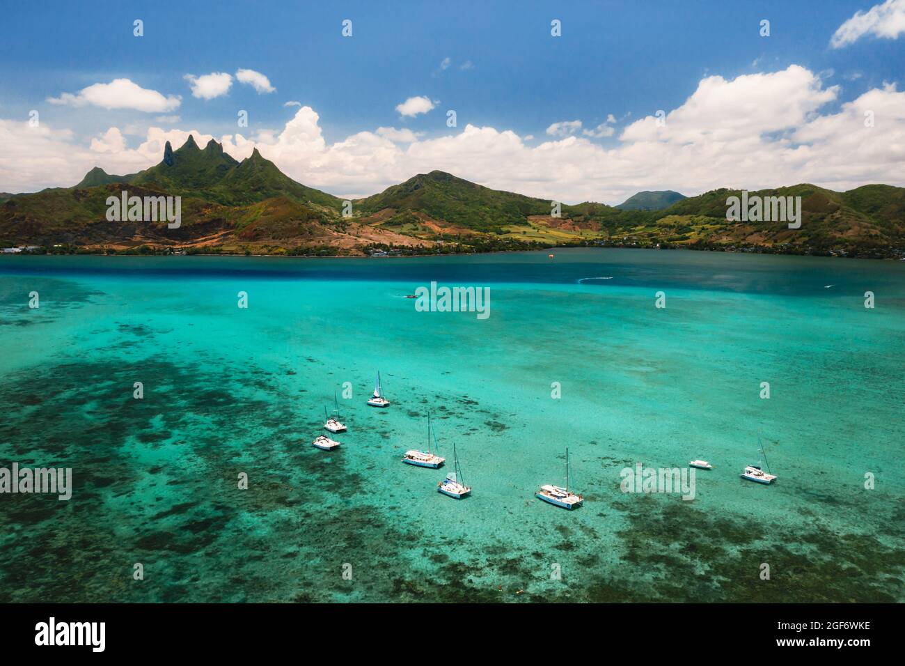 The view from the bird's eye view on the coast of Mauritius. Amazing ...