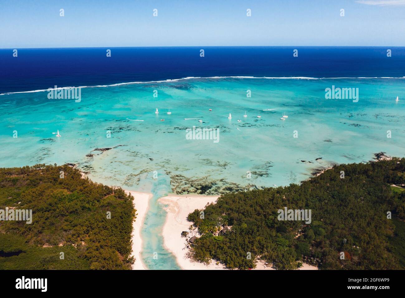 The view from the bird's eye view on the coast of Mauritius. Amazing ...