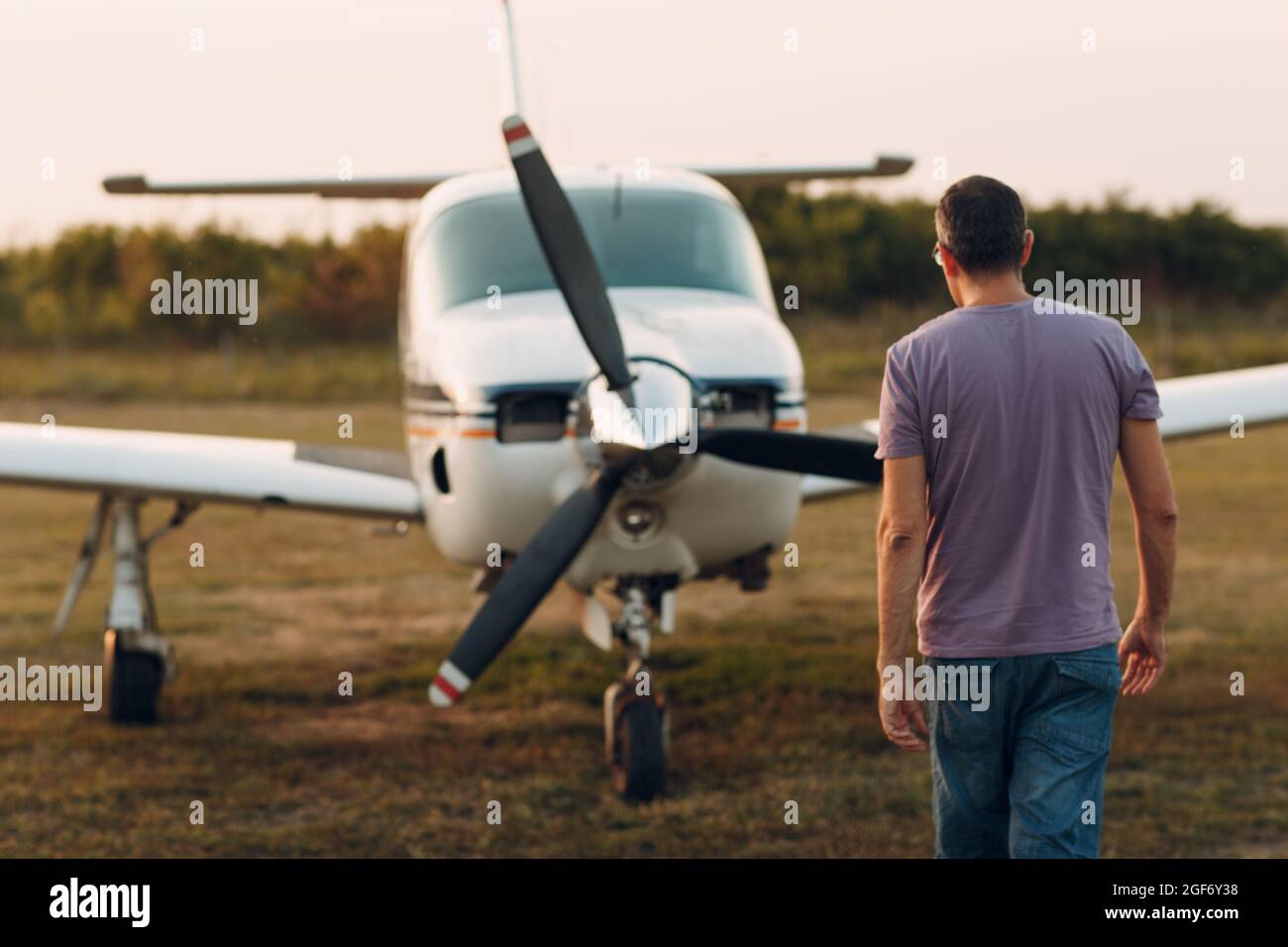 Walking small plane hi-res stock photography and images - Alamy