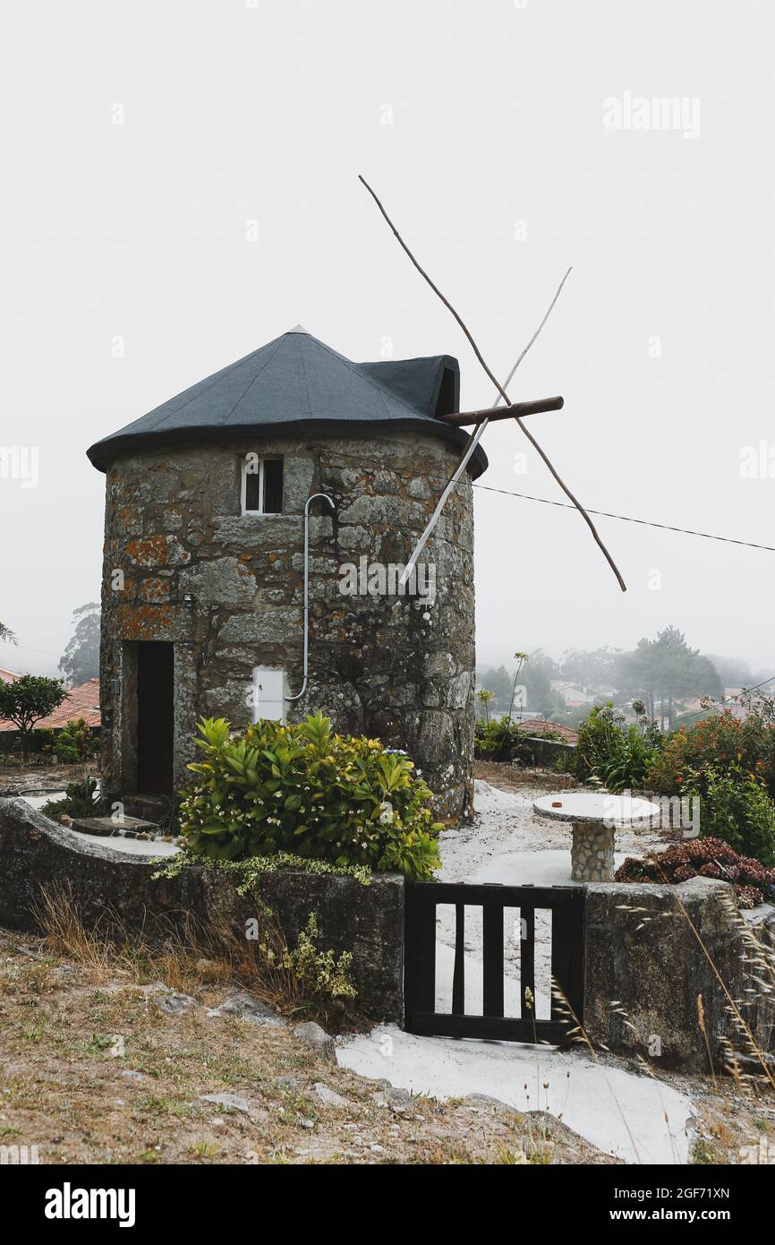 House and mill hi-res stock photography and images - Alamy