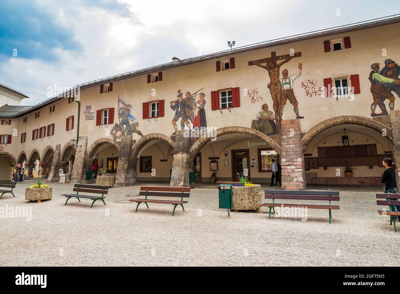 Close-up view of the building with the prominent arcades and frescoes ...