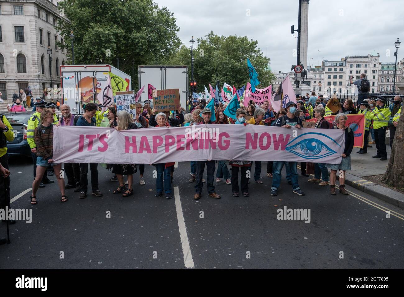 XR21 place a oversized Pink table in the middle of Long Acre Junction blocking off access to all ...