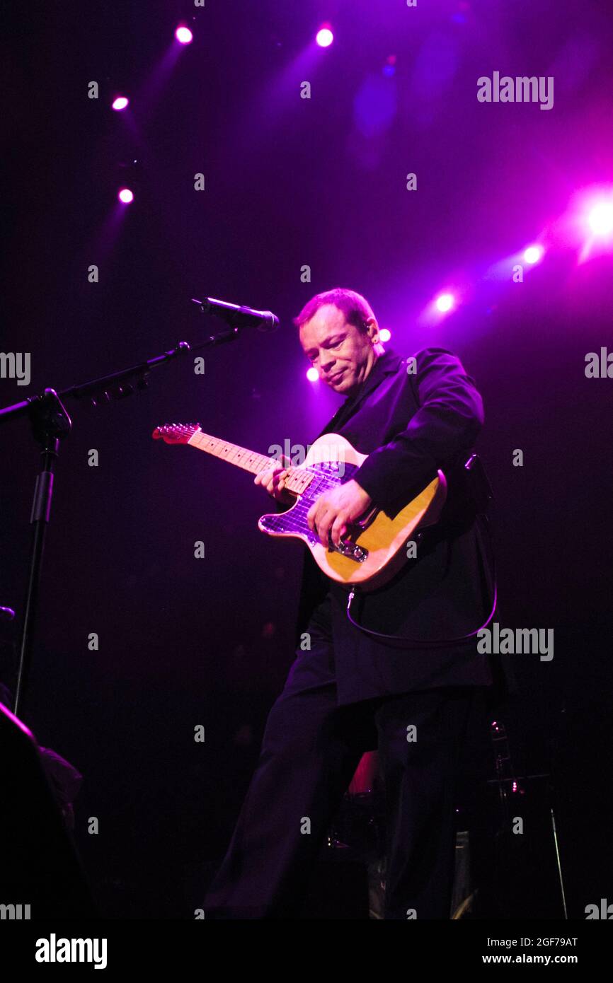 UB40 Concert, Wembley Arena London, 9th November 2001- Lead Singer Ali ...