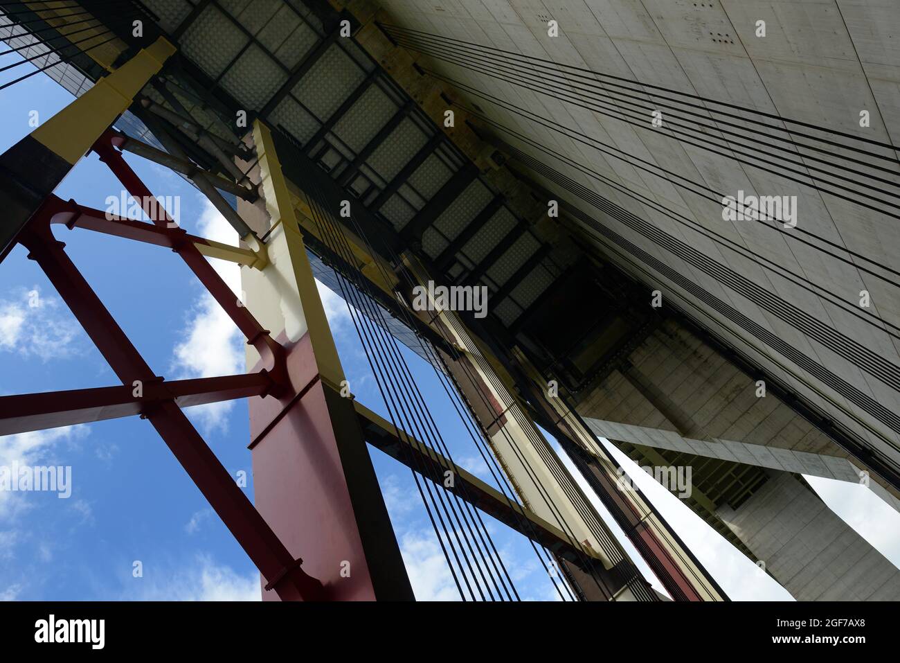 Strepy-Thieu ship lift, the world's second largest ship lift, Canal du ...