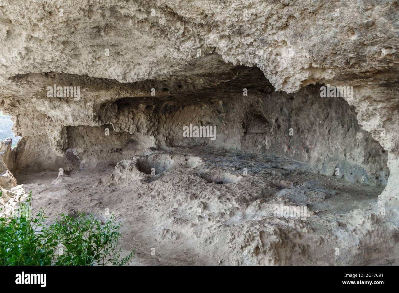Cave 7 monastery hi-res stock photography and images - Alamy