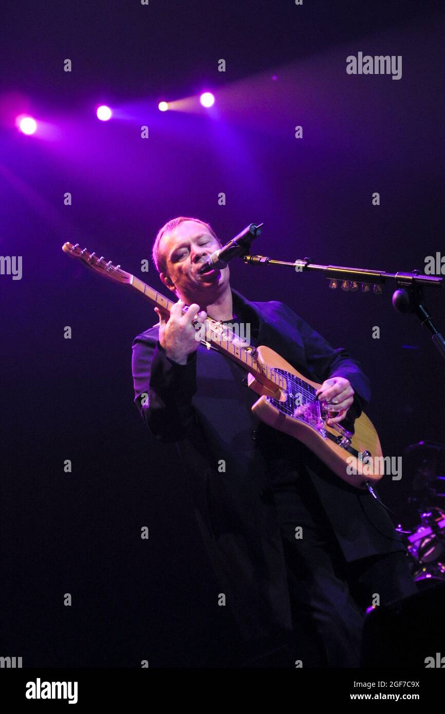 Ub40 band hi-res stock photography and images - Alamy