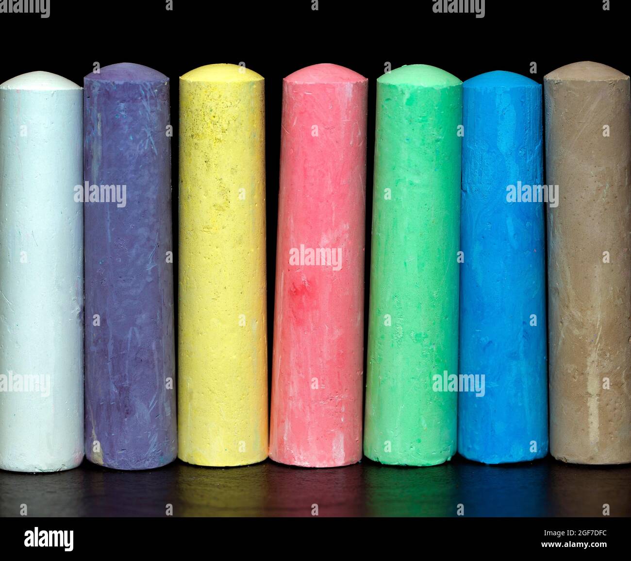 Black crayon hi-res stock photography and images - Alamy