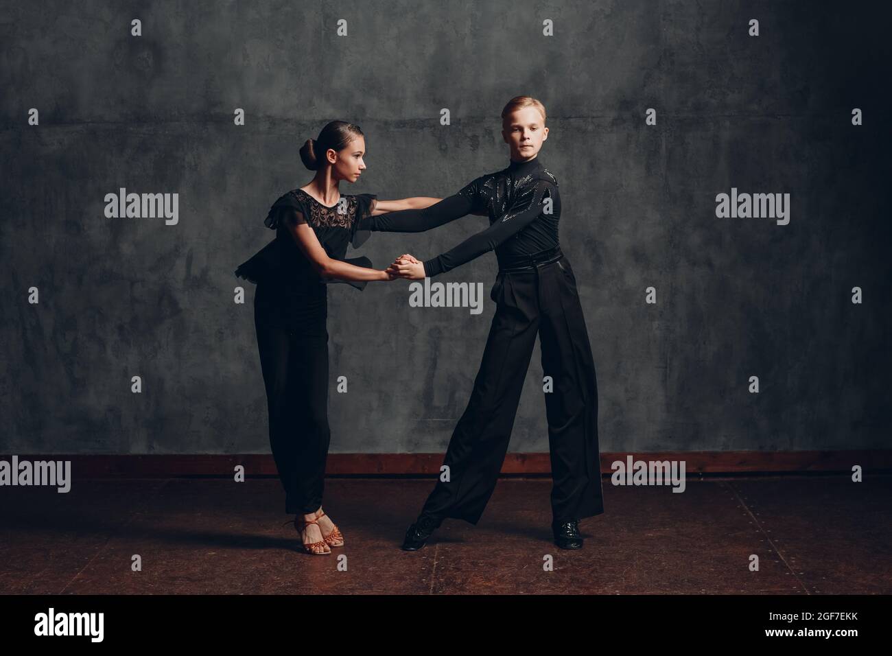 Professional ballroom hi-res stock photography and images - Alamy