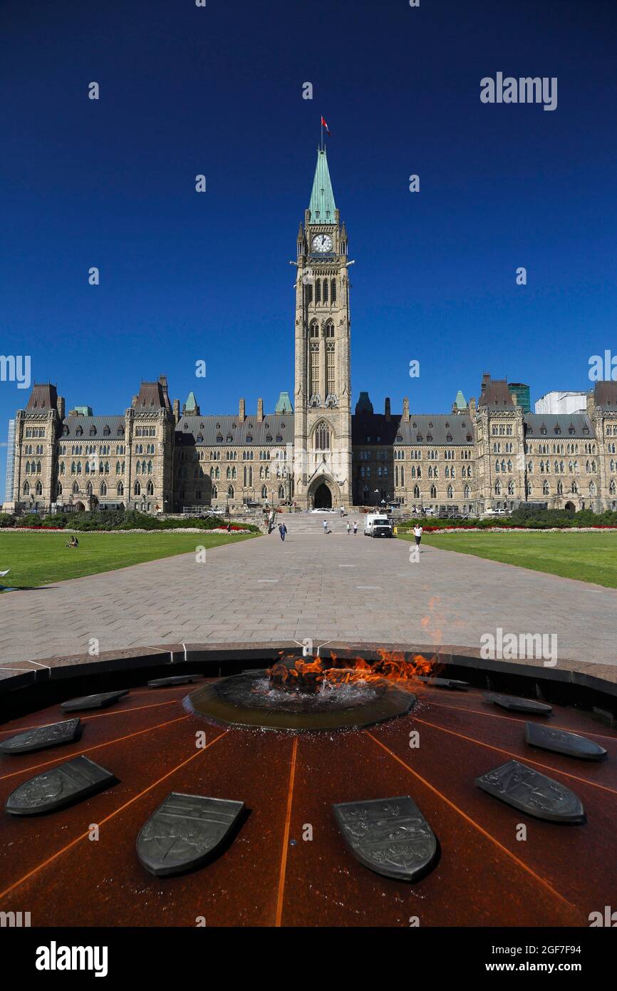 Canada Parliament Fire Ottawa High Resolution Stock Photography and ...