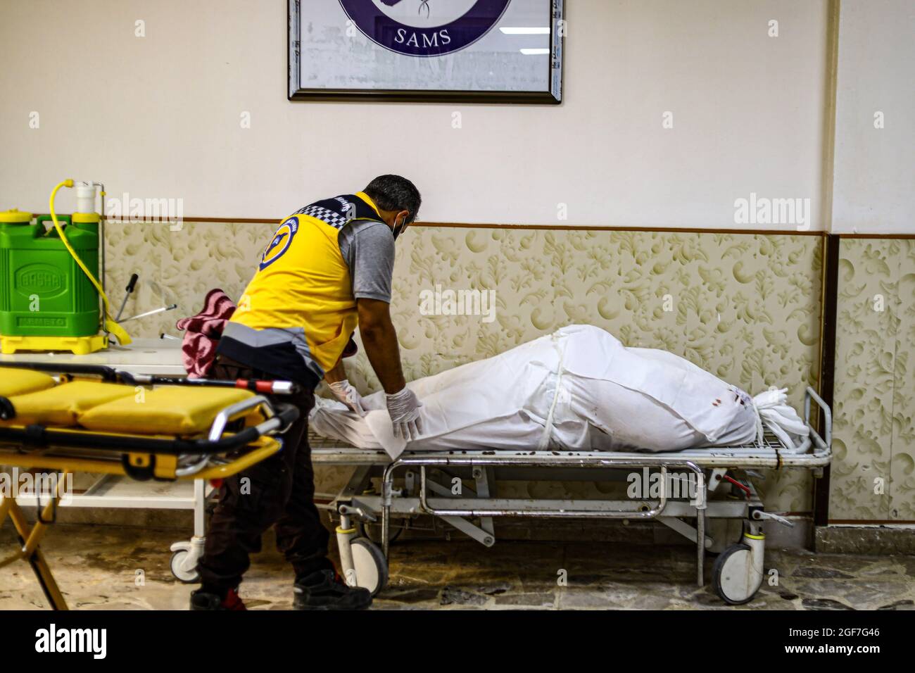 Woman dead body inside hi-res stock photography and images - Alamy